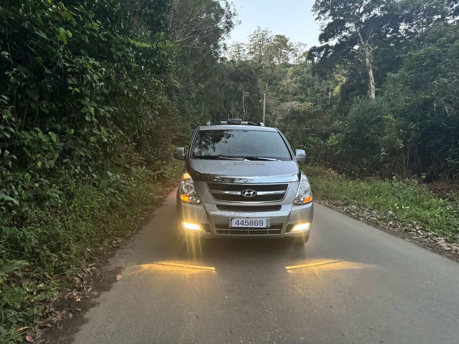 7-Passenger Hyundai Starex with Driver – TOURONEPLANET